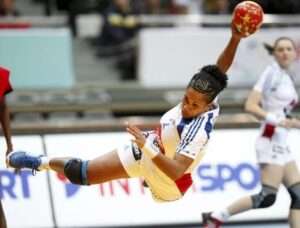 Maîtrisez l'art du tir au handball : Techniques et conseils ...